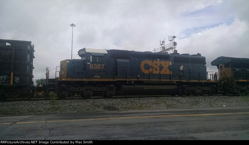 CSXT 8387